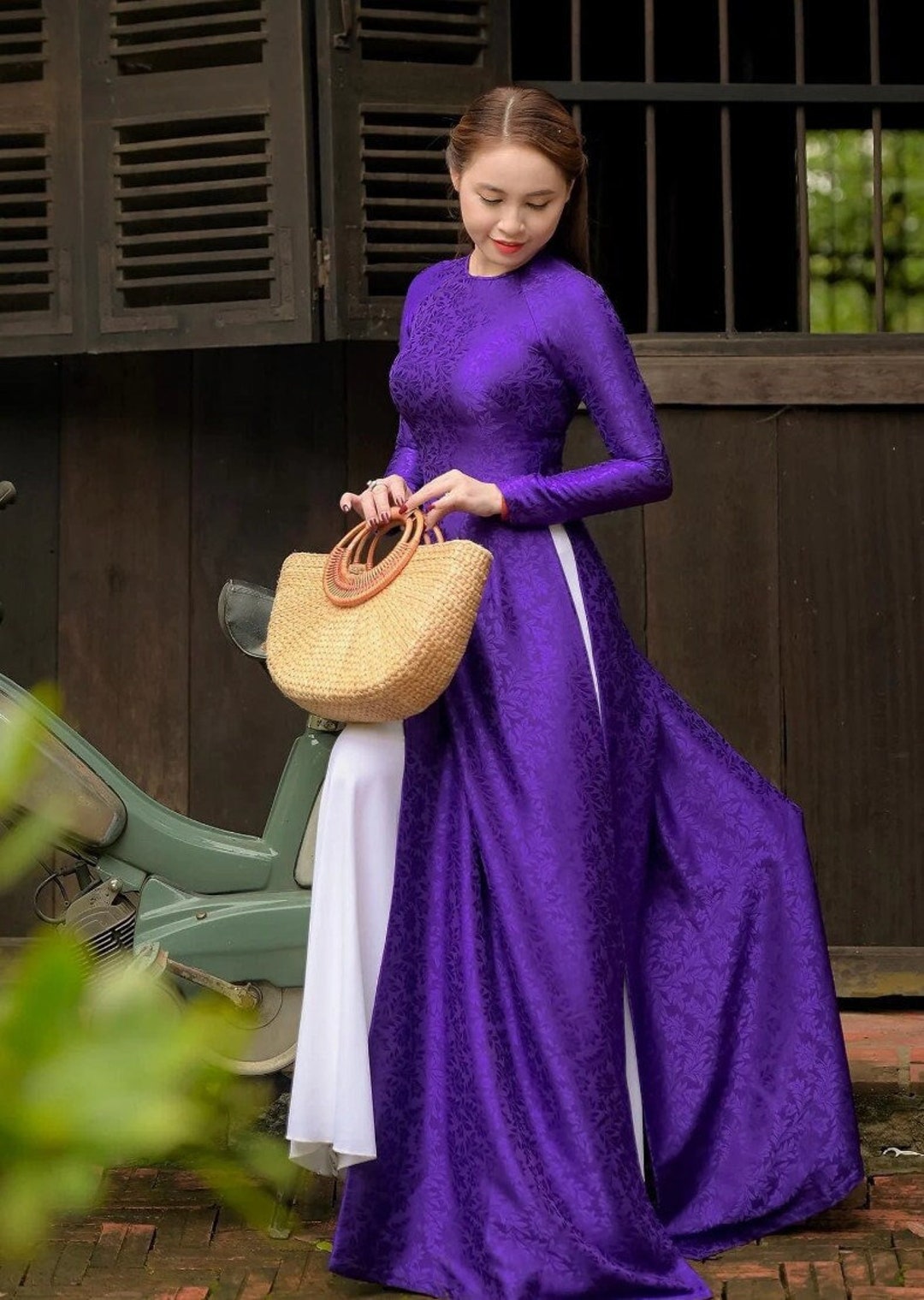Purple Vietnamese Traditional Ao Dai | Ao Dai Viet Nam | Vietnamese Dress | Vietnamese Ao Dai ...
