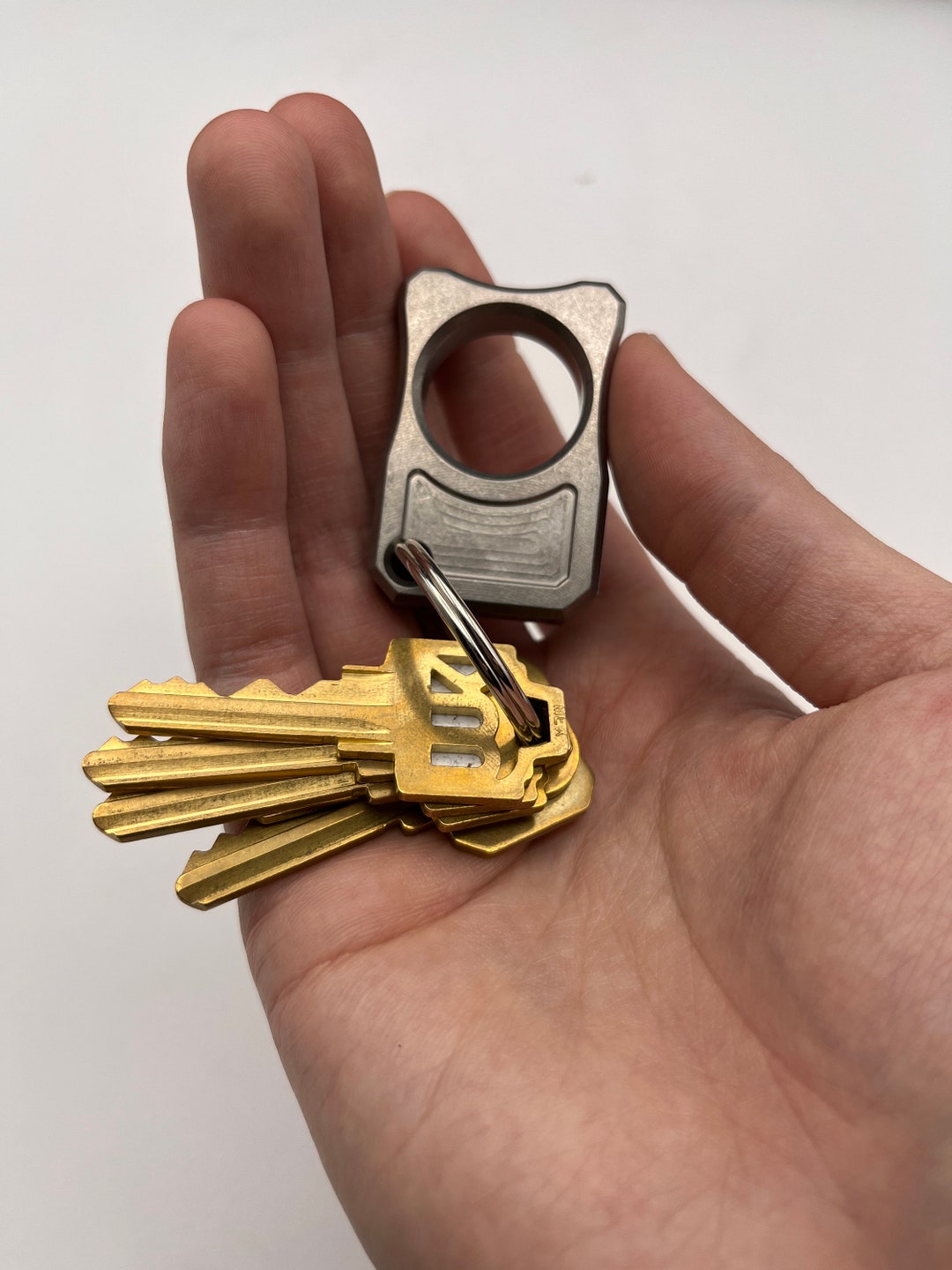 Titanium EDC Fidget Keyring, Paper Weight, Grade 5 Titanium - Etsy
