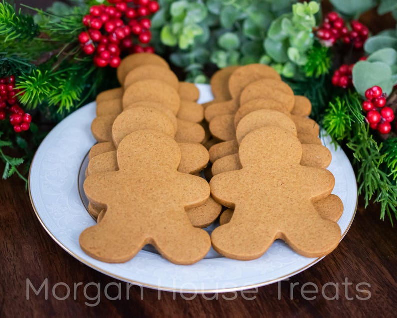 Undecorated Gingerbread Men Cookies: Christmas Holiday Decorating Party ...