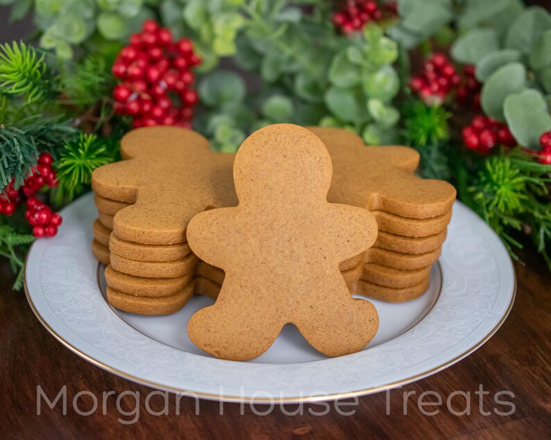 Undecorated Gingerbread Men Cookies: Christmas Holiday Decorating Party ...