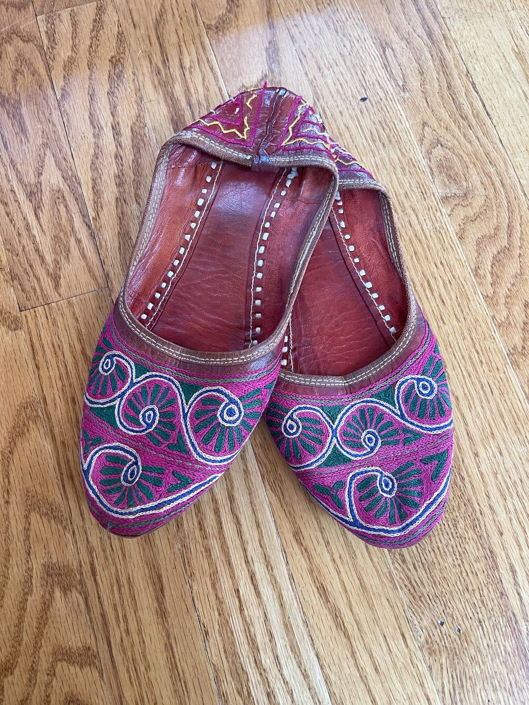 Vintage 80s Indian Boho Leather Embroidered Slippers Shoes - Etsy