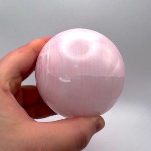 Mangano Calcite Uv Reactive Sphere Large 81mm - Etsy