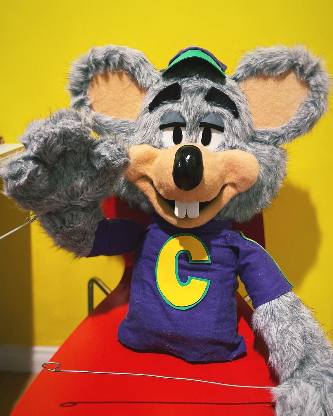 Chuck E. Cheese Puppet - Etsy UK