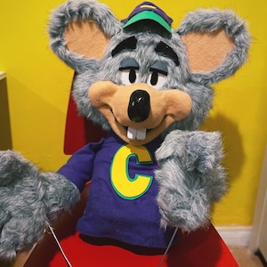 Chuck E. Cheese Puppet - Etsy Canada