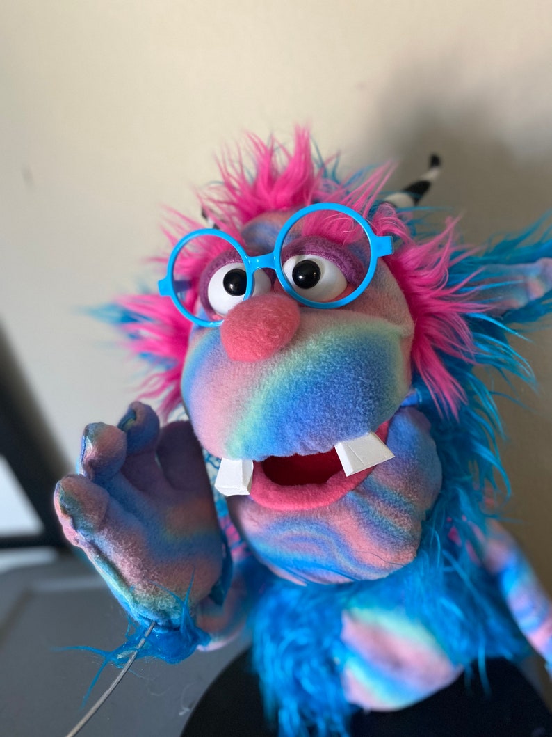 Bubblegum Troll Puppet - Etsy