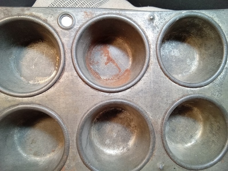 Vintage Primitive Rectangular Aluminum Muffin/cupcake Tin of 8 Holes - Etsy