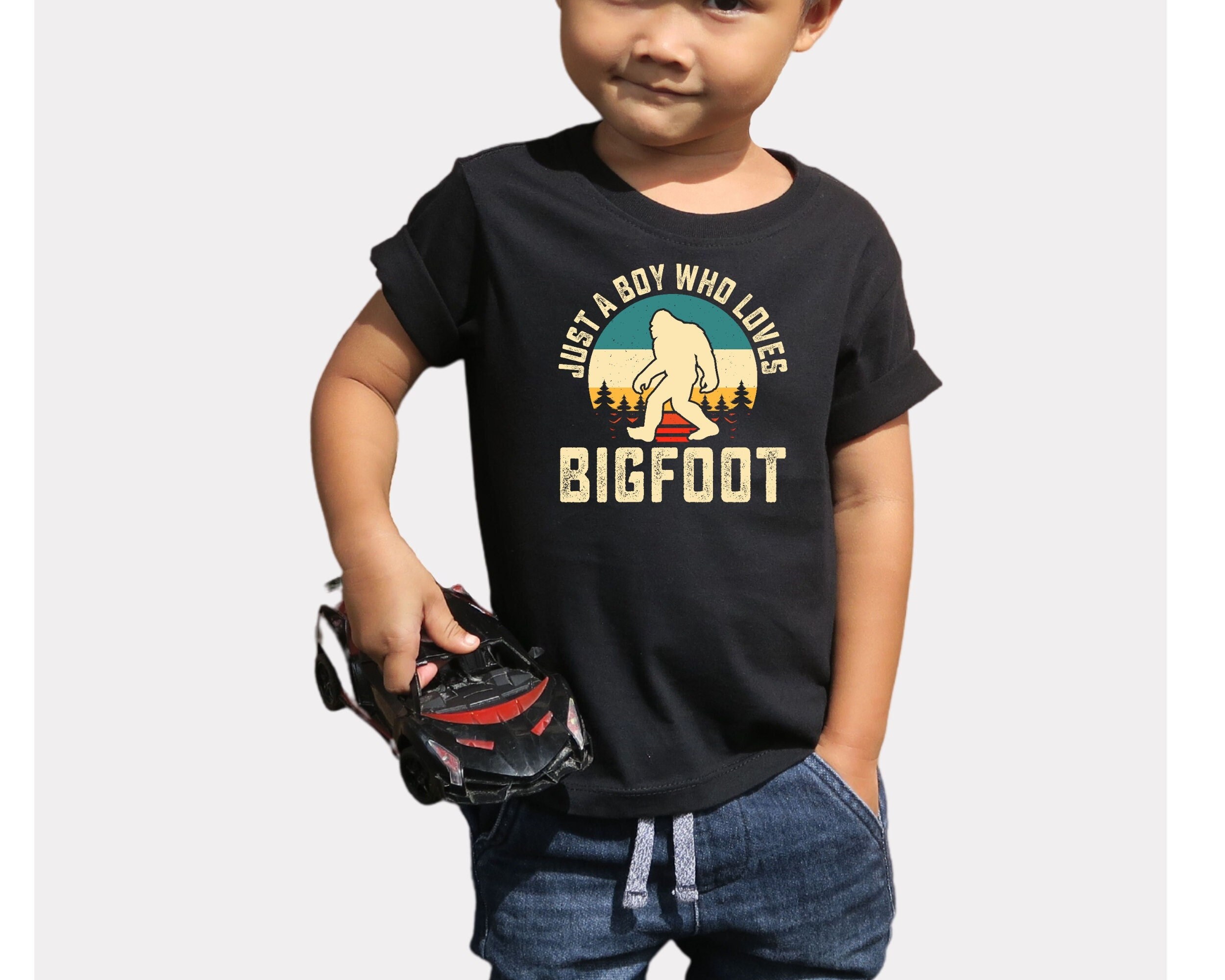 Kids Bigfoot T-shirt – Youthsasquatch Tee for Boys - Etsy