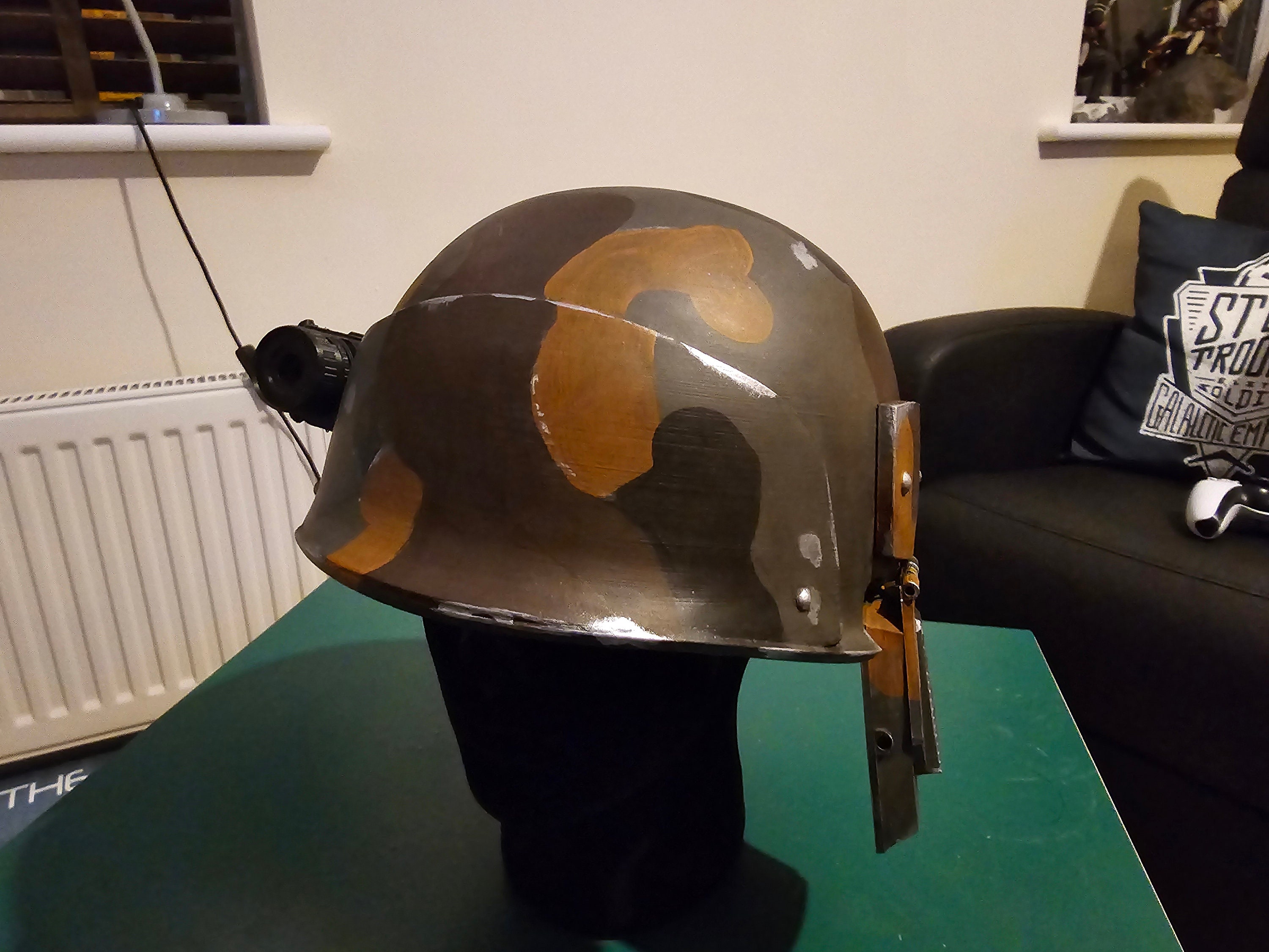 Aliens Colonial Marine Helmet With Striker Plate & Accessories Full ...