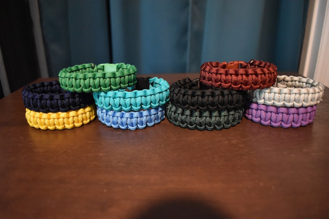 Single Color Cobra Braid Paracord Bracelets - Etsy