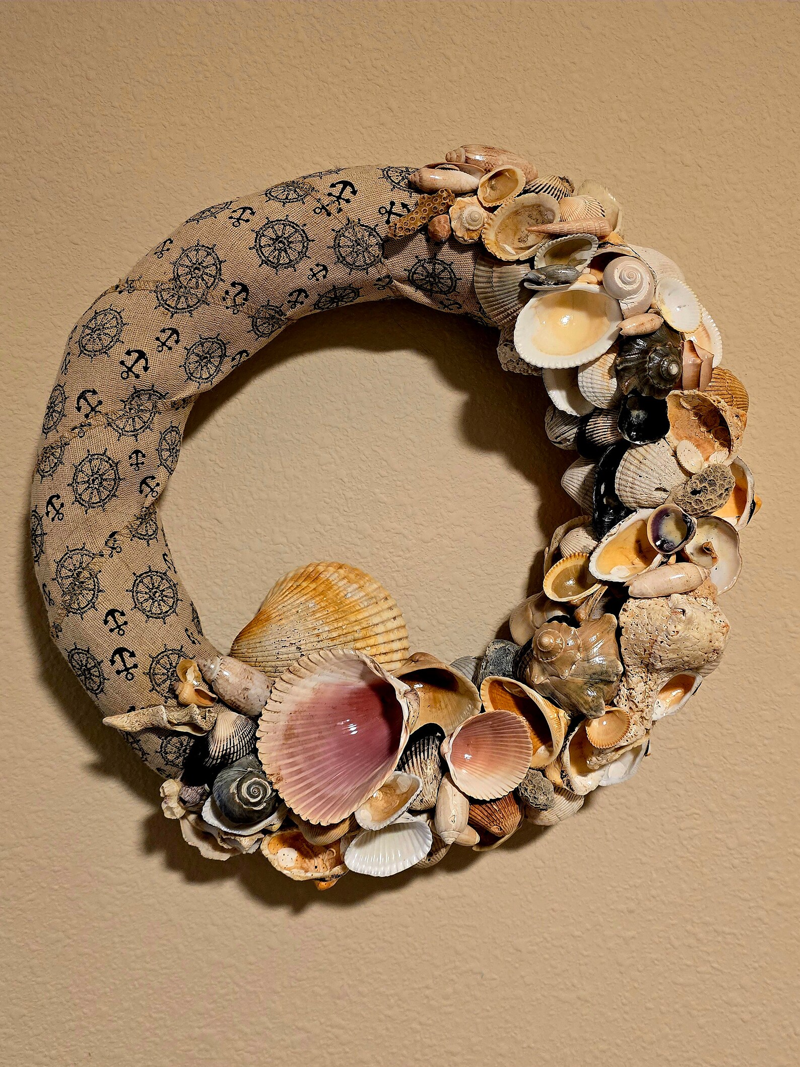 Crescent Shell Wreath - Etsy