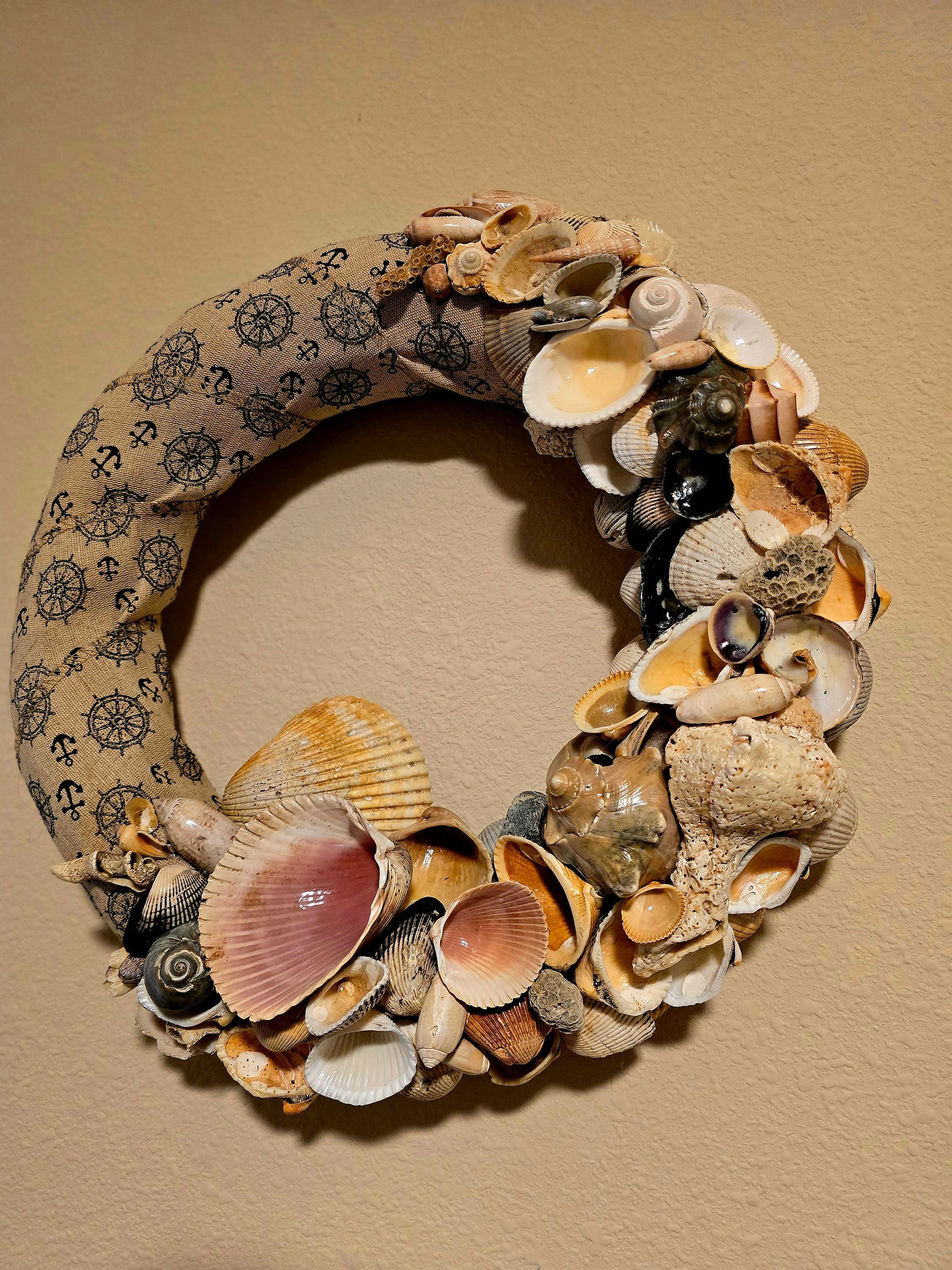 Crescent Shell Wreath - Etsy