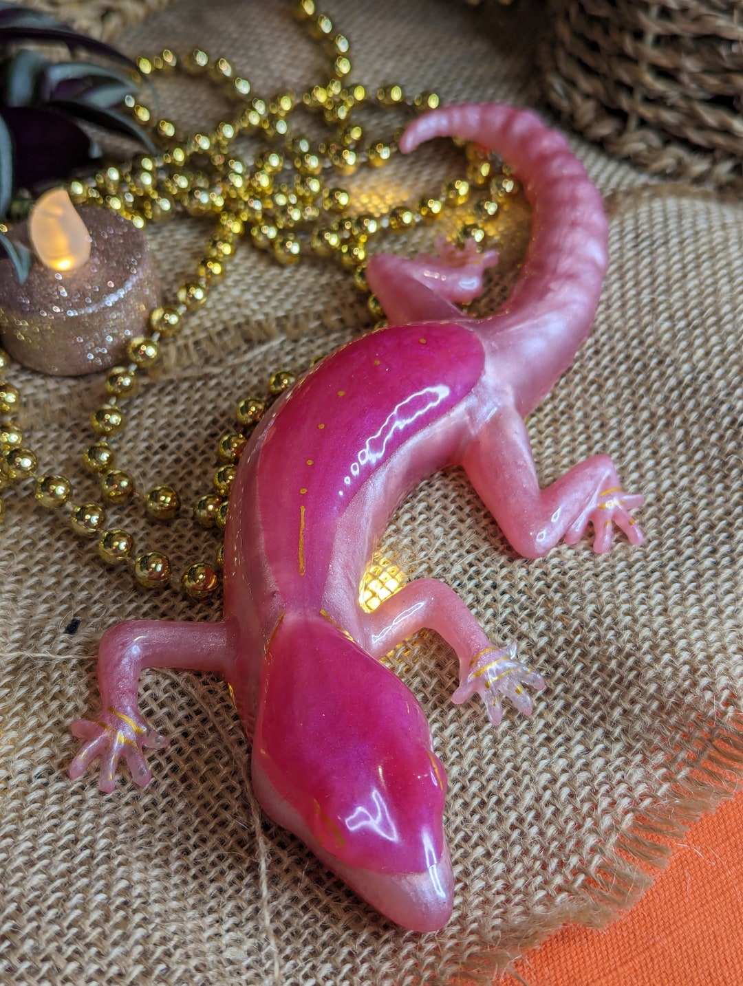 Bubblegum Pink Two-tone Glitter Epoxy Resin Lizard Gecko Reptile Home ...