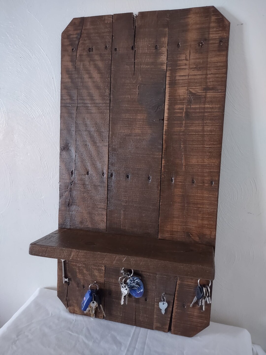 Reclaimed Wood Shelf With Key Rack, Palletwood Shelf, Farmhouse Style ...