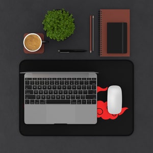 Japanese Red Kumo Clouds Desk Mat, Manga, Nihonga, Akatsuki, Anime ...