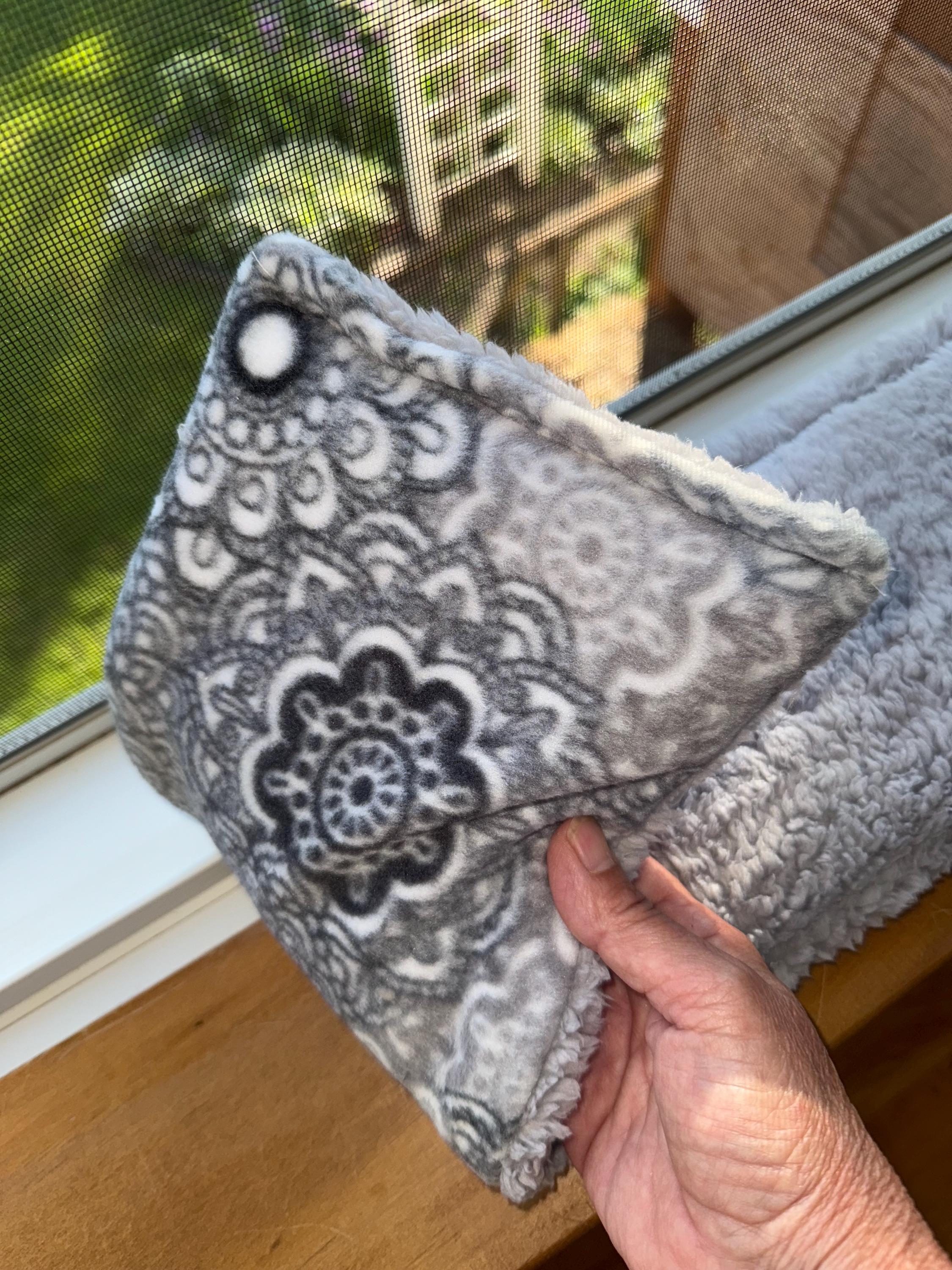 Window Perch Pad: 6" Sherpa Fleece Cat Sill Protector - Etsy