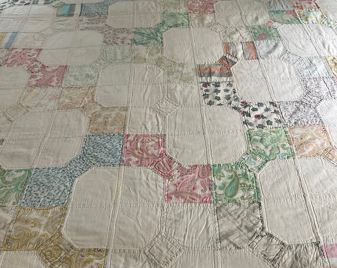 1940’s Bow Tie Quilt, Soft Muted Fabrics, Thin, Queen Sized - Etsy