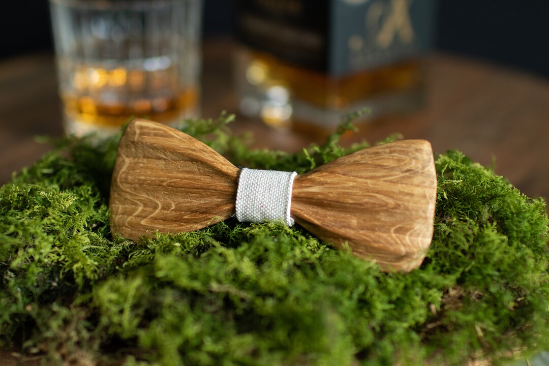 Wooden Bow Tie Augustus Light Grey/white Woven 2 in 1 Reversible Bow ...