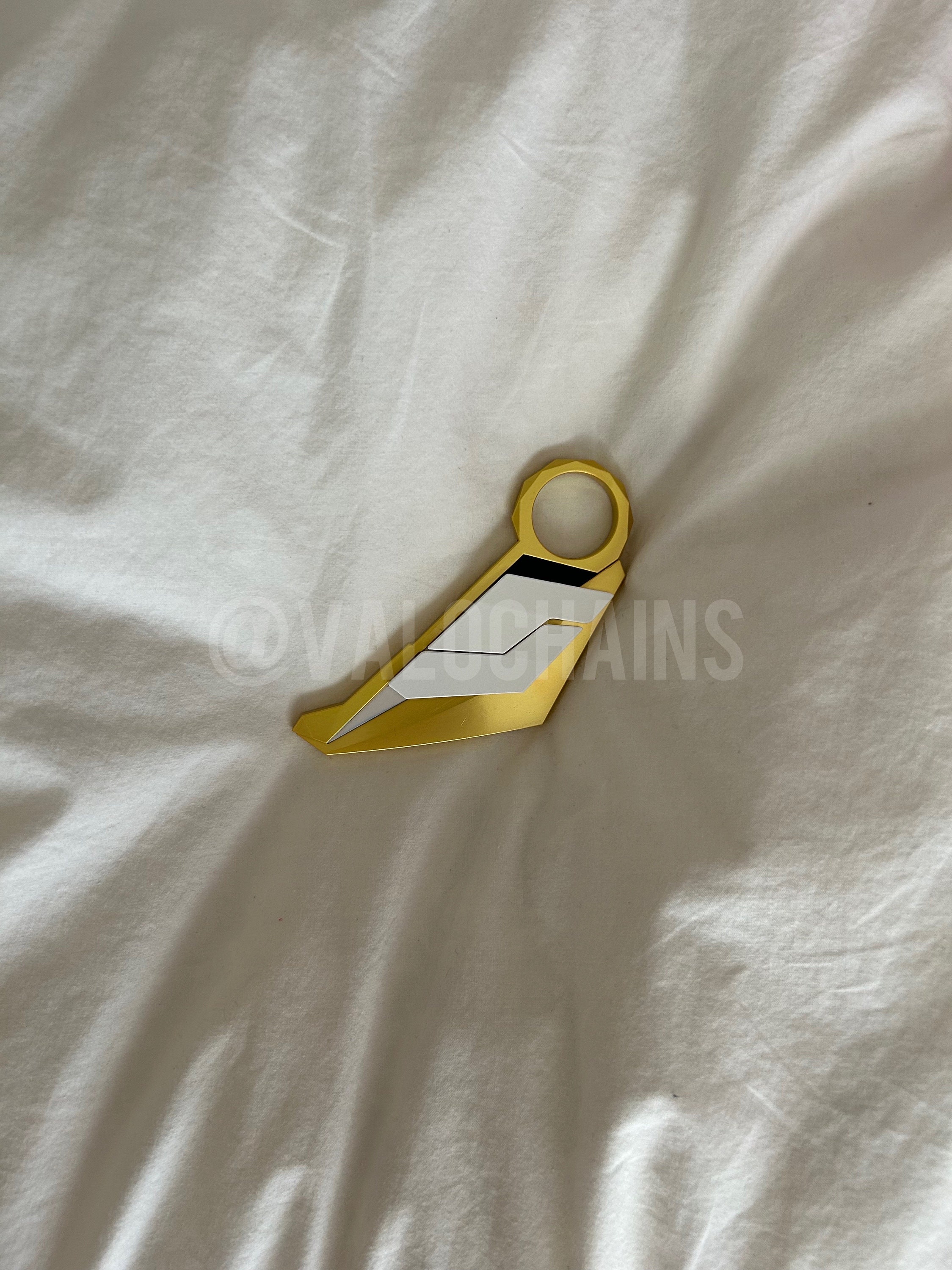 Valorant Prime Karambit [LIFE SIZE]: Zinc Alloy Cosplay Knife - Etsy
