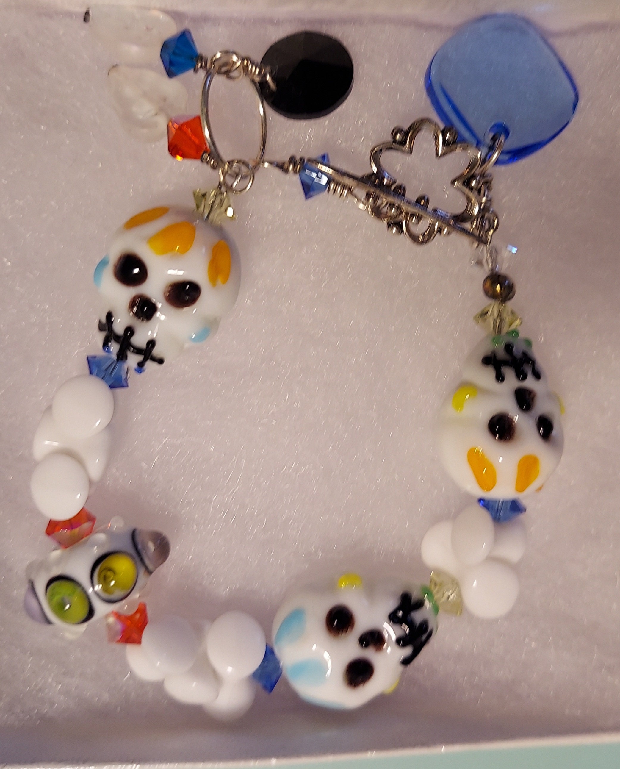 Bracelet/jewelry Pretty Bones Skelton Fits Smaller Wrist see Below Big ...