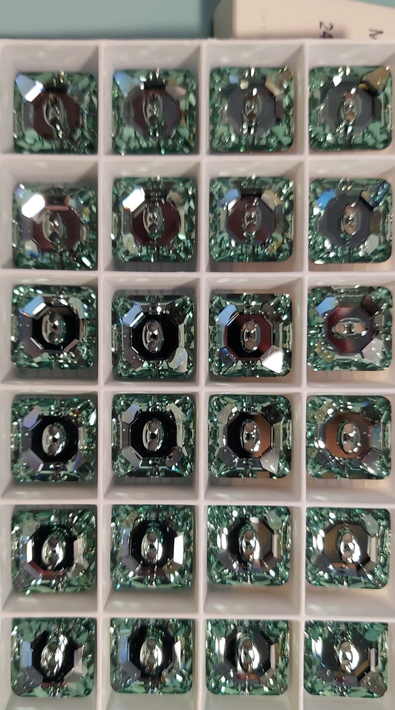 Swarovski Vintage RARITY 3017 Factory Half Box Chrysolite M-foiled 16mm ...