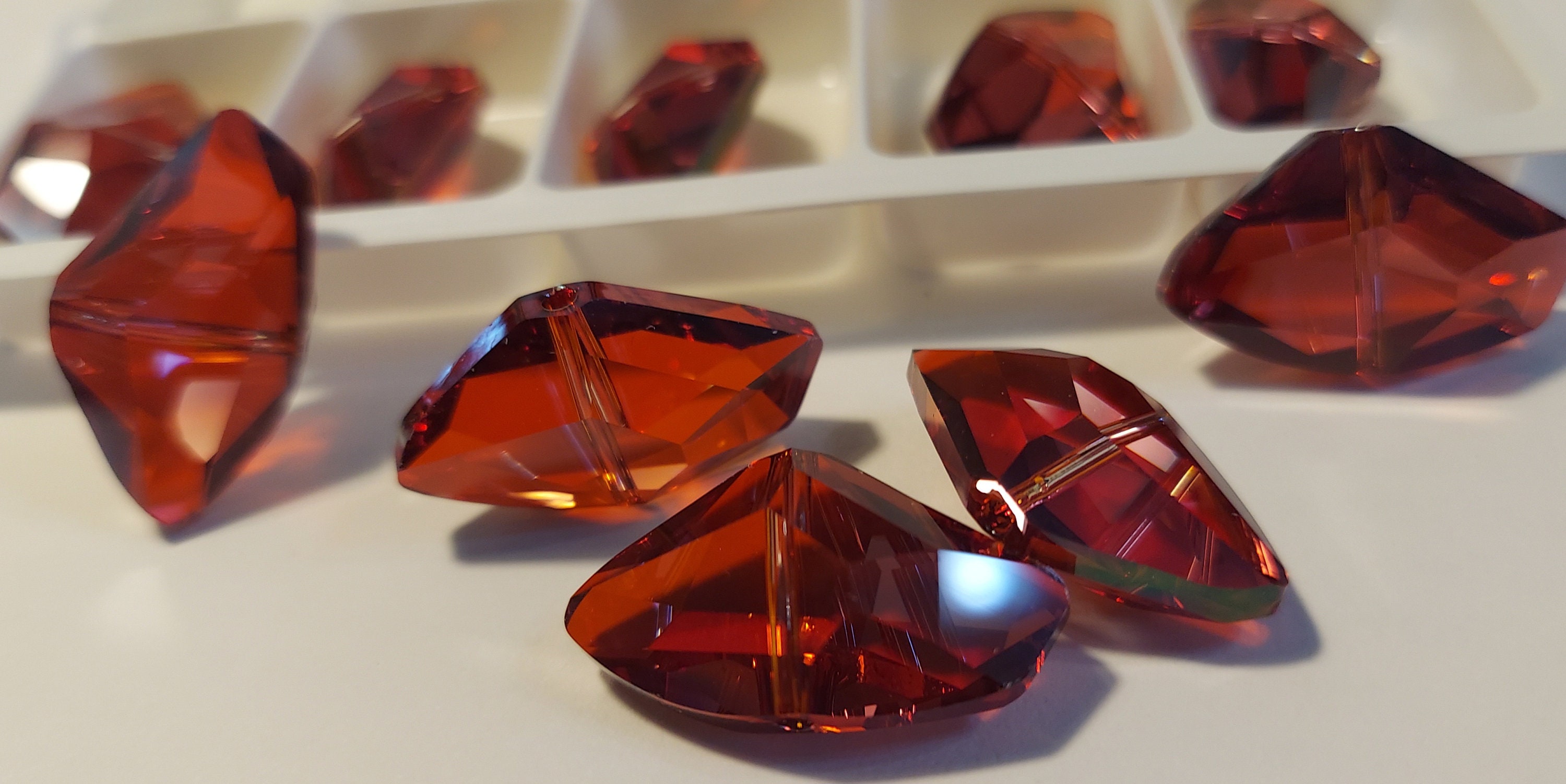 Swarovski Rarity 5556 Galactic Red Magma 27mm X 15mm Factory Flat of 5 ...