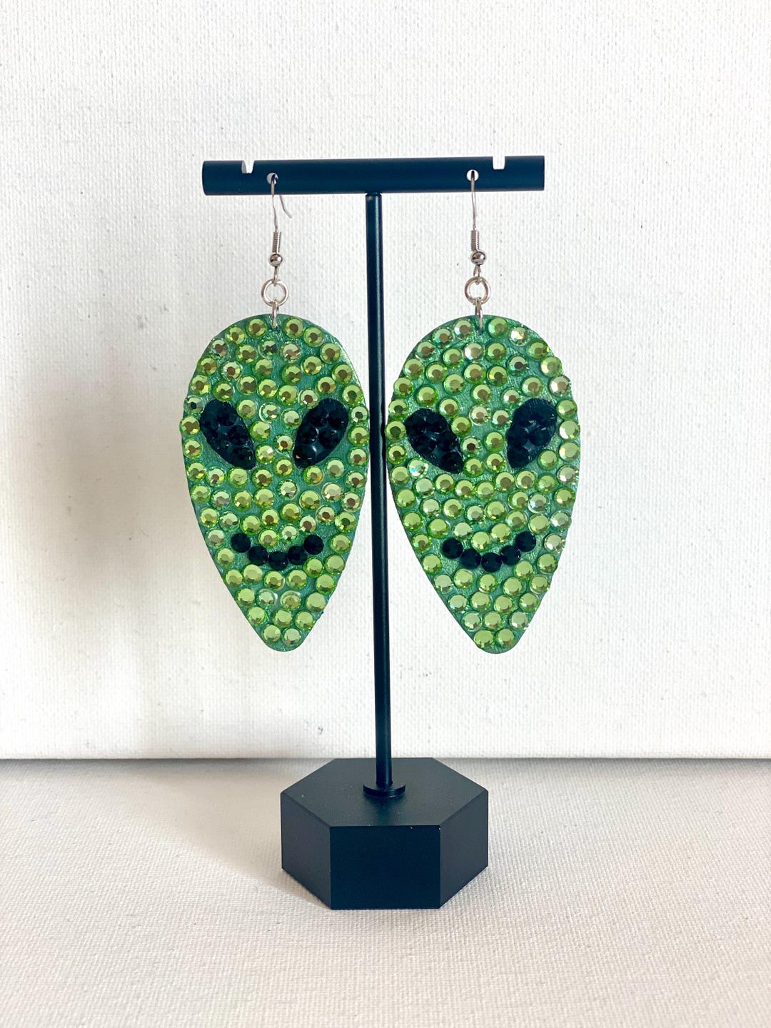 Green Alien Earrings Handmade Alien Dangle Earrings Alien Face Earrings ...