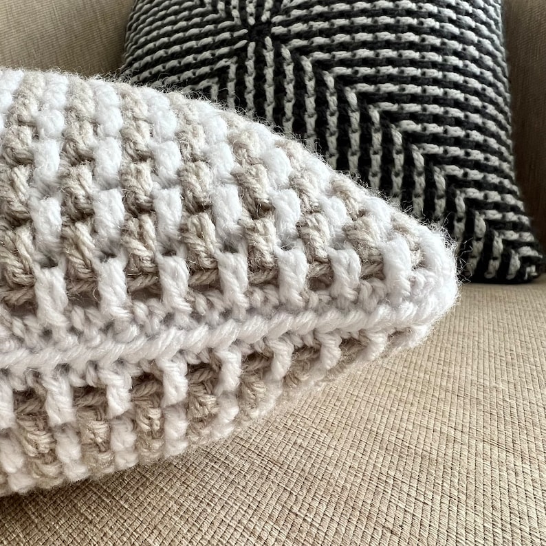 CROCHET PATTERN: NOVA Pillow Modern Starburst Granny Square in 14x14 ...