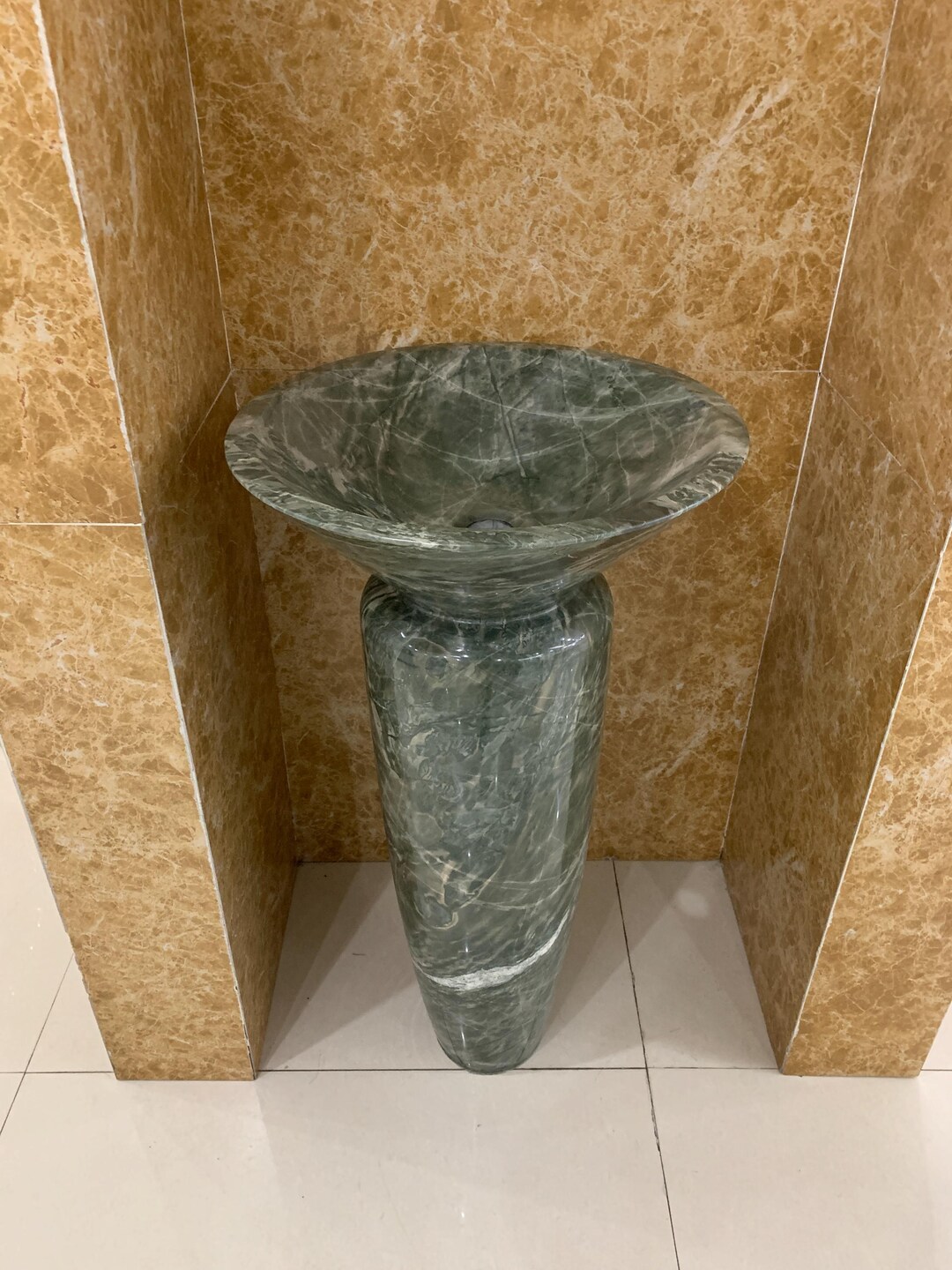 Royal Granite Trumpet Flower Pedestal Sink, Outdoor-ready Stone Basin ...