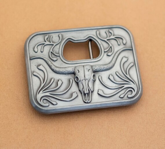 Vintage Pewter Bull Skull Gothic Symbolic Belt Buckle… - Gem