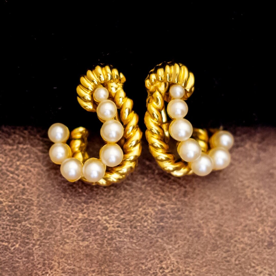 Vintage White Faux Pearls Gold Tone Rope Style Clip on Earrings by ...