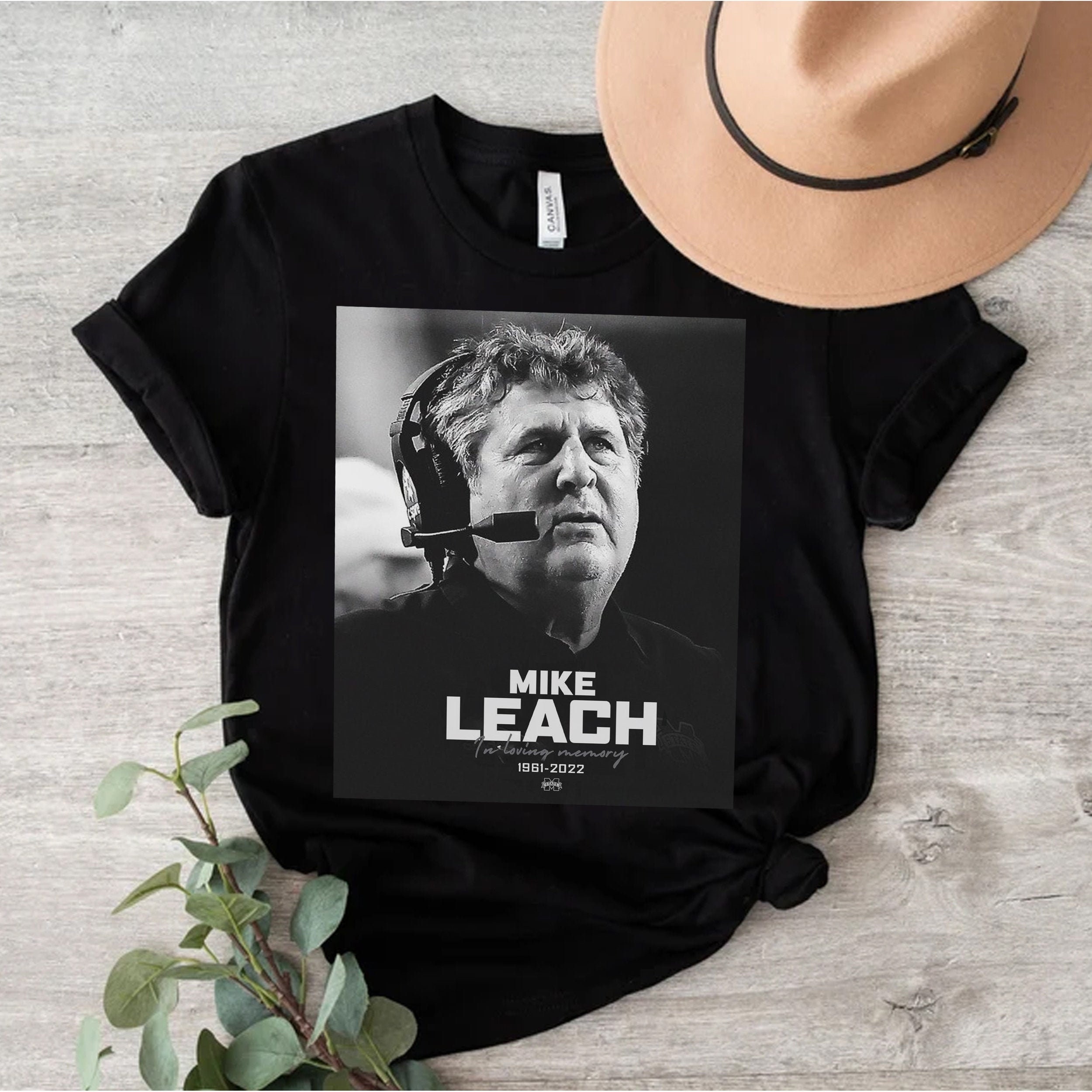 Rip Mike Leach Shirt, Mike Leach Loving Memory 1961-2022 Tee sold by ...