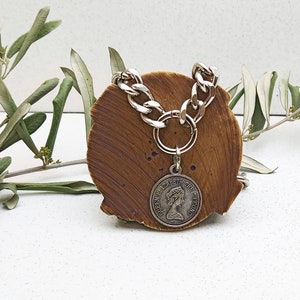 Queen Elizabeth II Coin, Cuban Link Chain Necklace - British Heritage ...