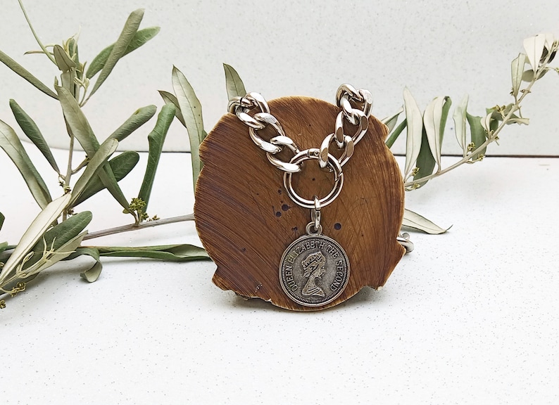 Queen Elizabeth II Coin, Cuban Link Chain Necklace British Heritage ...