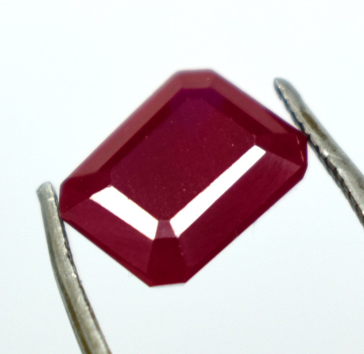 Natural Red Beryl Red Bixbite From Utah Emerald Shape 5.30 Cts CGI ...