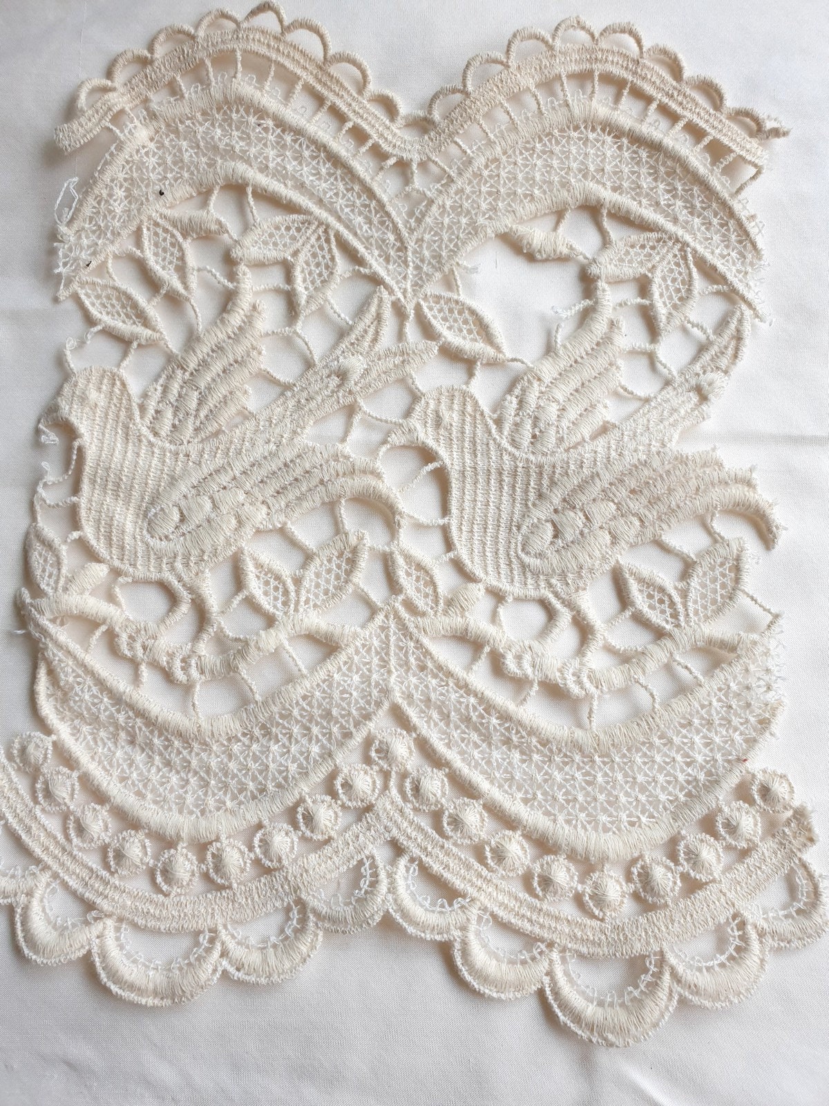 Vintage Lace, Antique Cotton Lace Applikation Birds, Crocheted ...