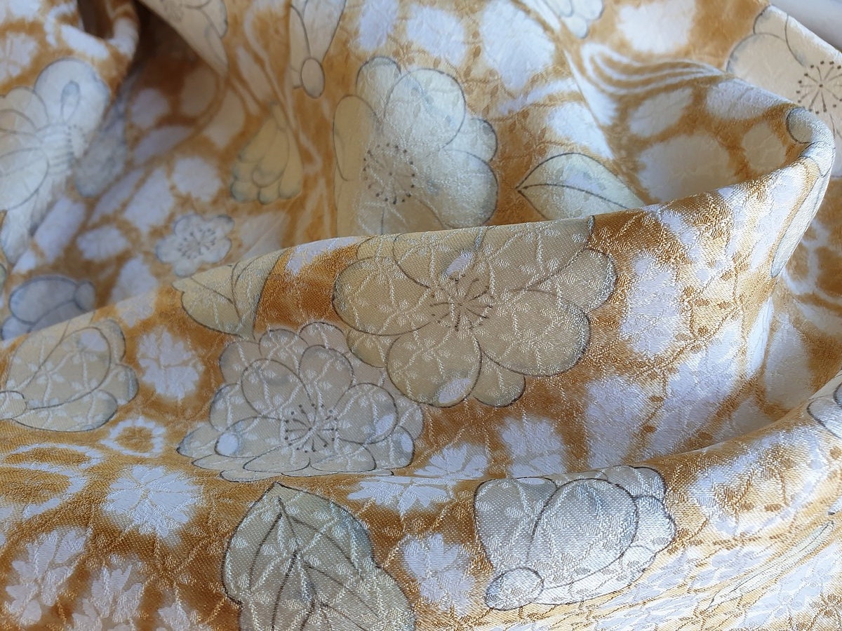 Vintage Japanese Kimono, Gold White Silk Kimono Robe, Silk Kimono - Etsy