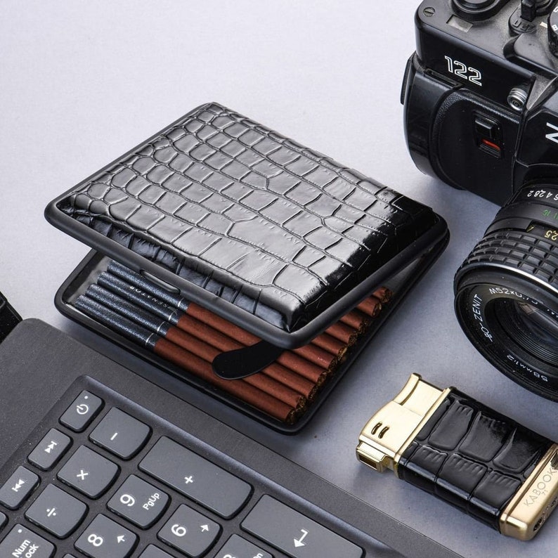 Handcrafted Leather Cigar Box With Adjustable Dividers - Etsy