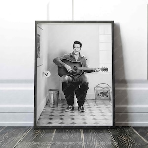 Elvis Presley Sitting on Toilet Print | Funny Bathroom Wall Art ...