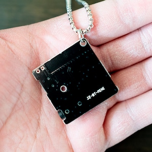 Circuit Board Necklace Geek Working PCB Board Necklace Chip Bluetooth ...