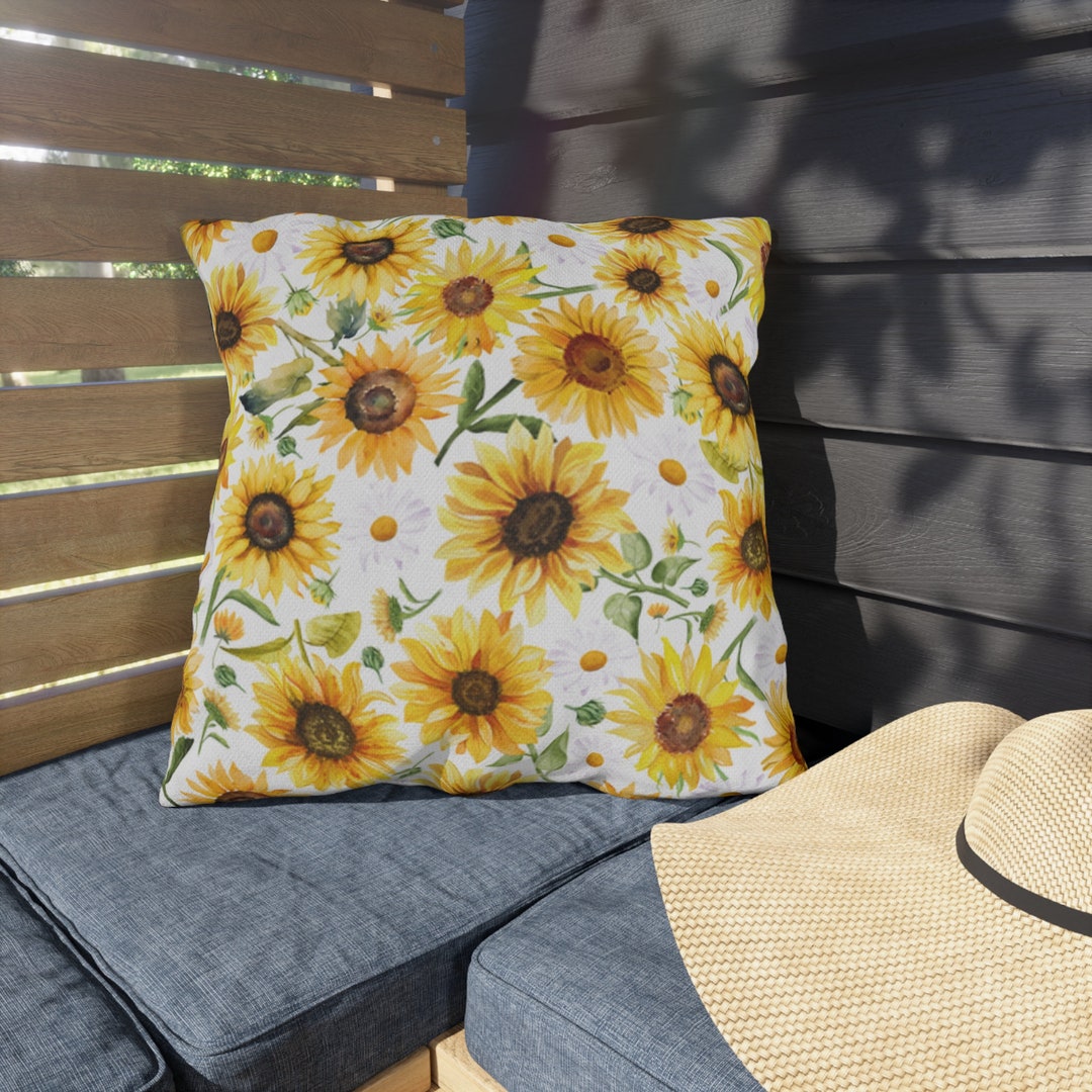 Sunflower Outdoor Pillows, Daisy Sunflower Outdoor Pillow, Yellow ...