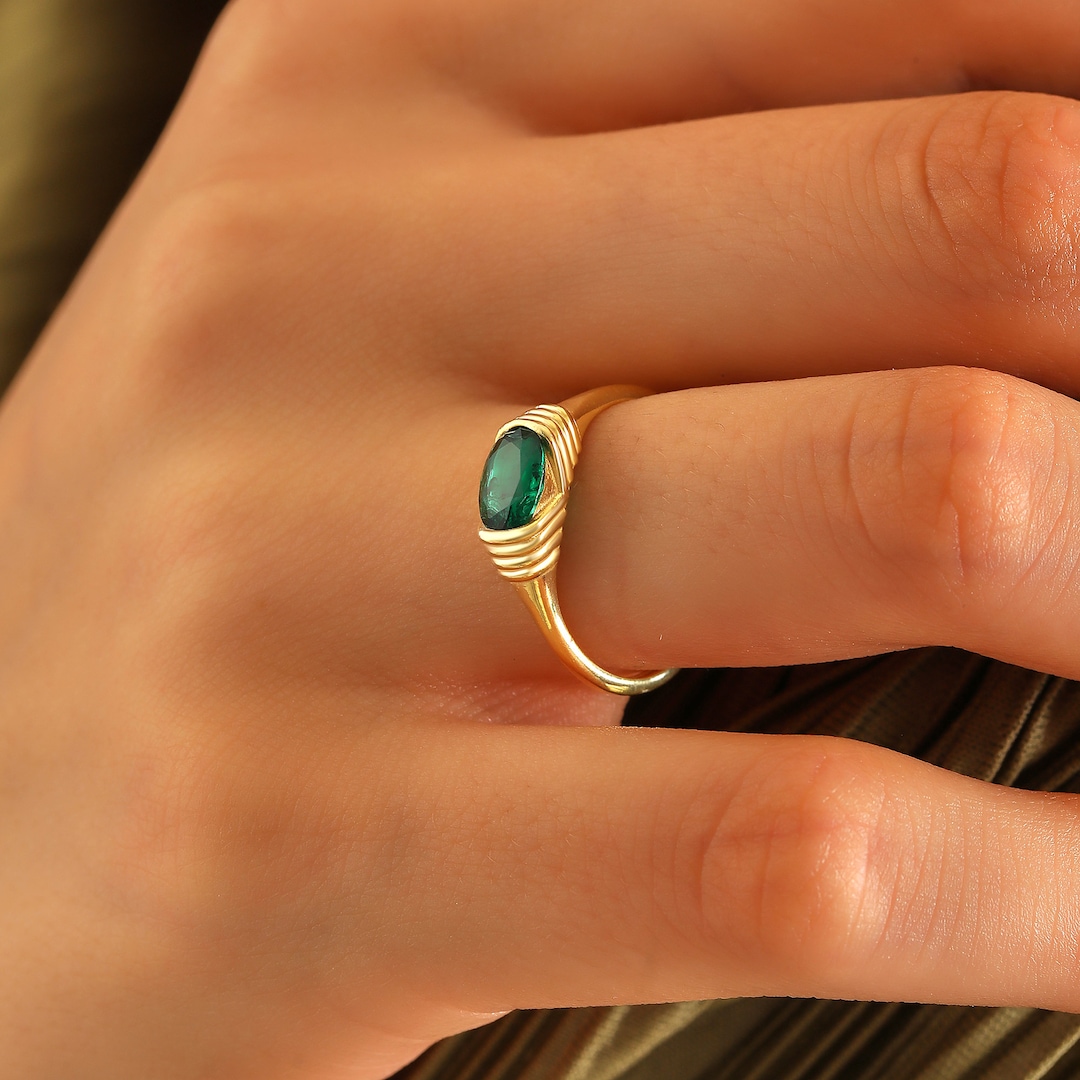 14K Solid Gold Majestic Emerald Ring, Emerald Dome Gold Ring, Dainty ...