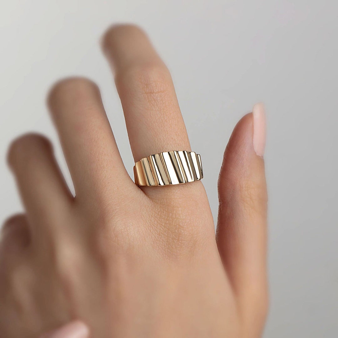 Gold Ruffles Ring in 14K Solid Gold, Thick Croissant Ring, Bold Dome ...