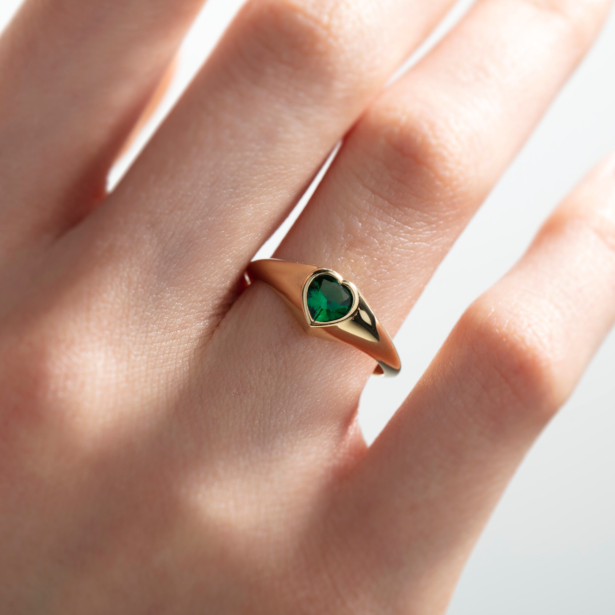 14K Solid Gold Heart Shape Emerald Ring Heart Cut Emerald - Etsy