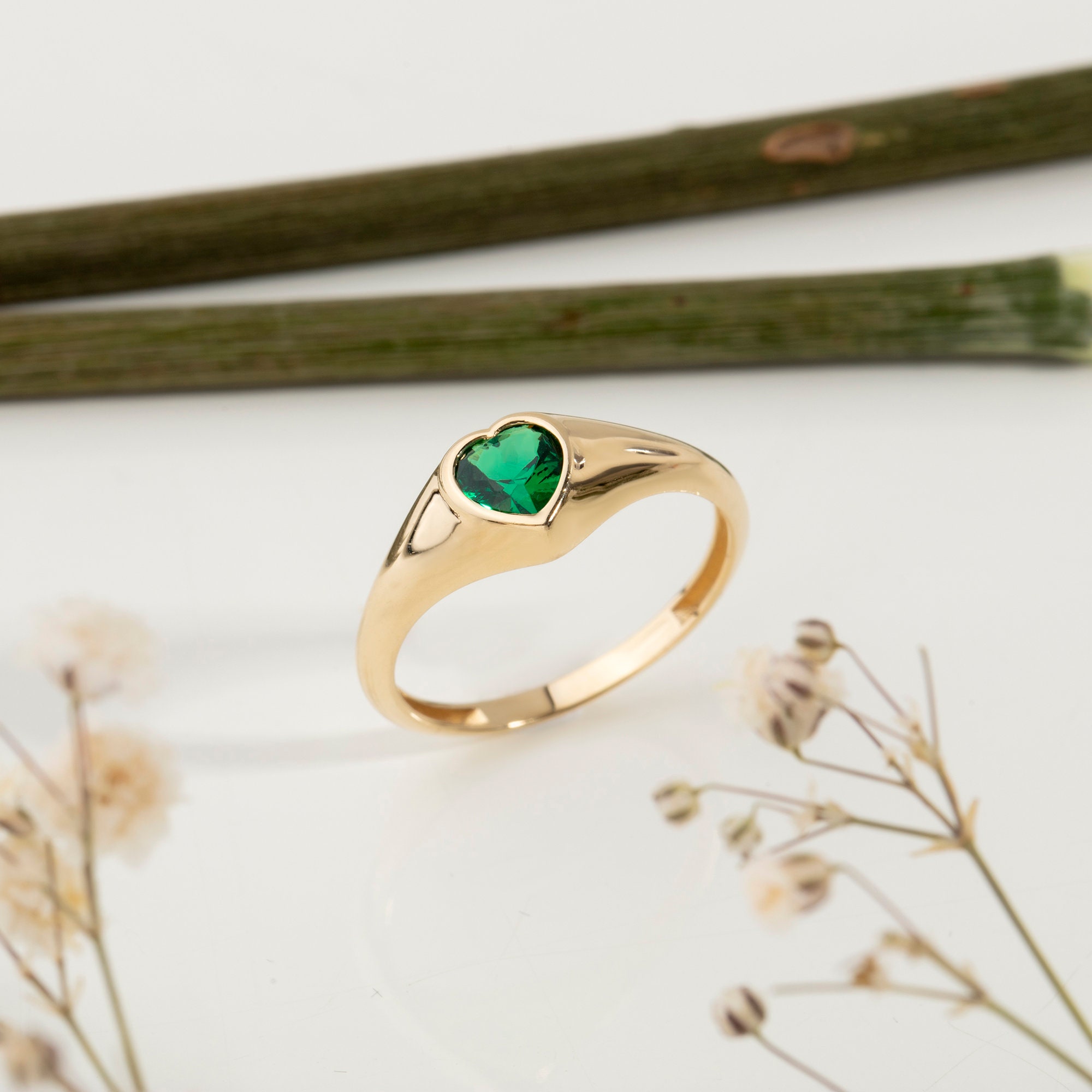 14K Solid Gold Heart Shape Emerald Ring Heart Cut Emerald - Etsy