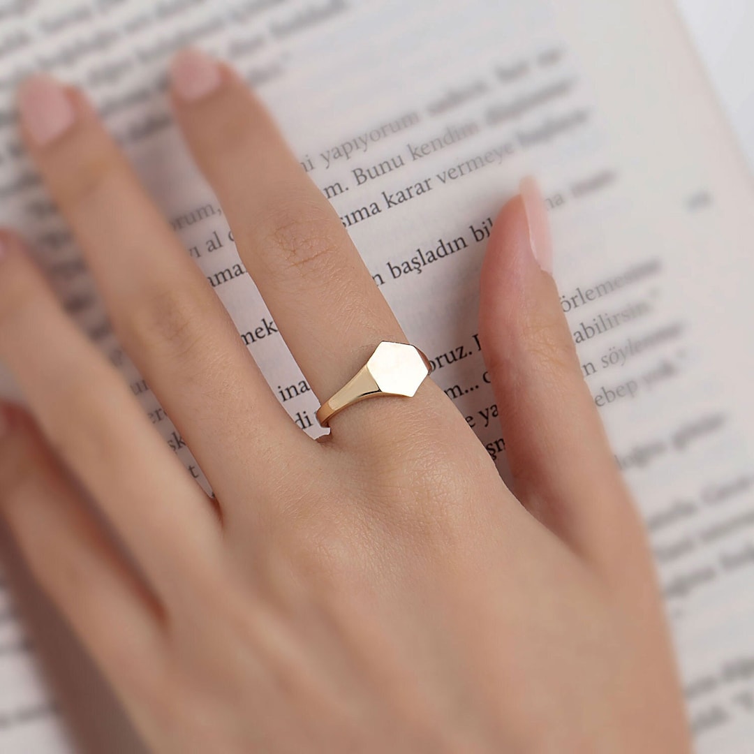 14K Solid Gold Hexagon Signet Ring, Engravable Personalized Hexagon ...