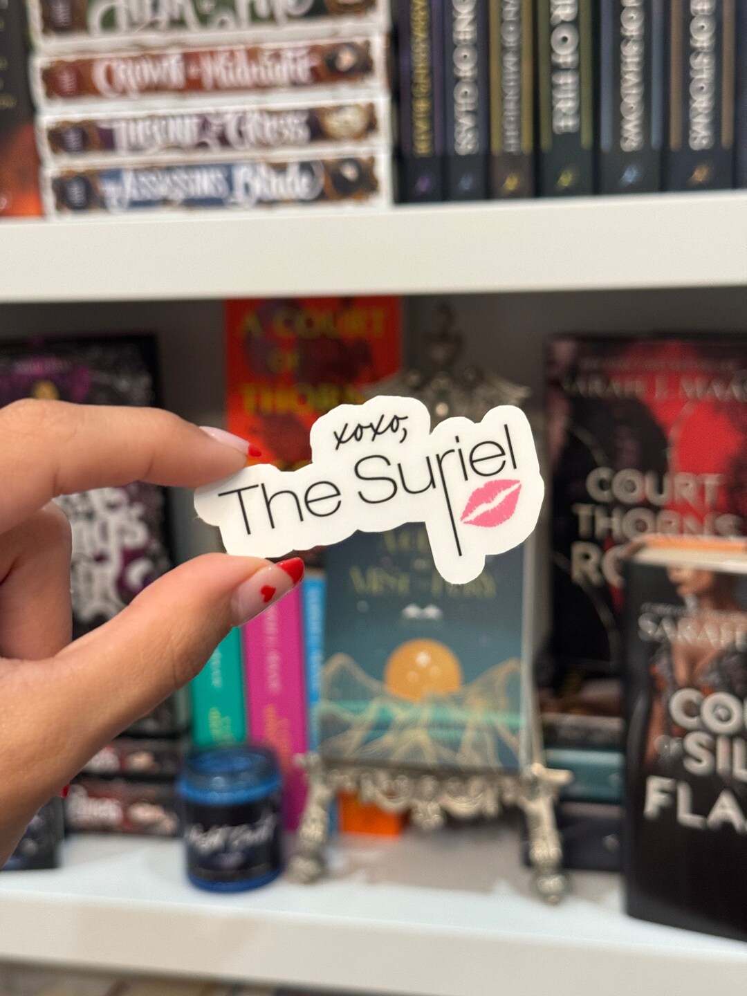 Xoxo, the Suriel ACOTAR Gossip Girl Parody Kindle Sticker - Etsy