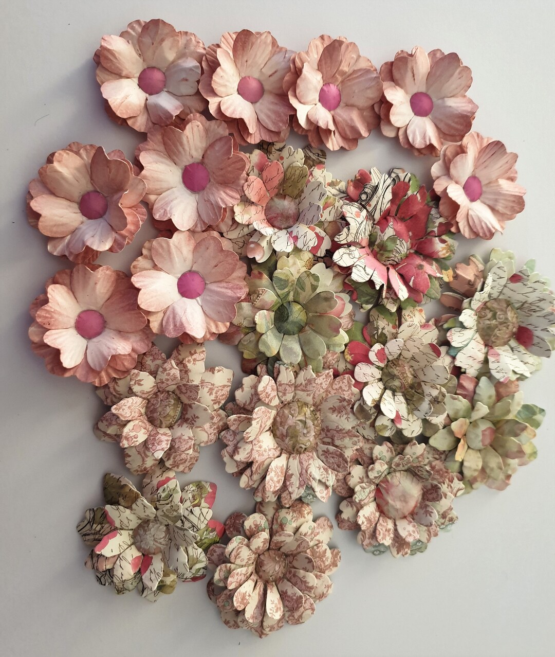 Mixed Selection of 20 Dimensional Paper Flowers Hand Made - Etsy