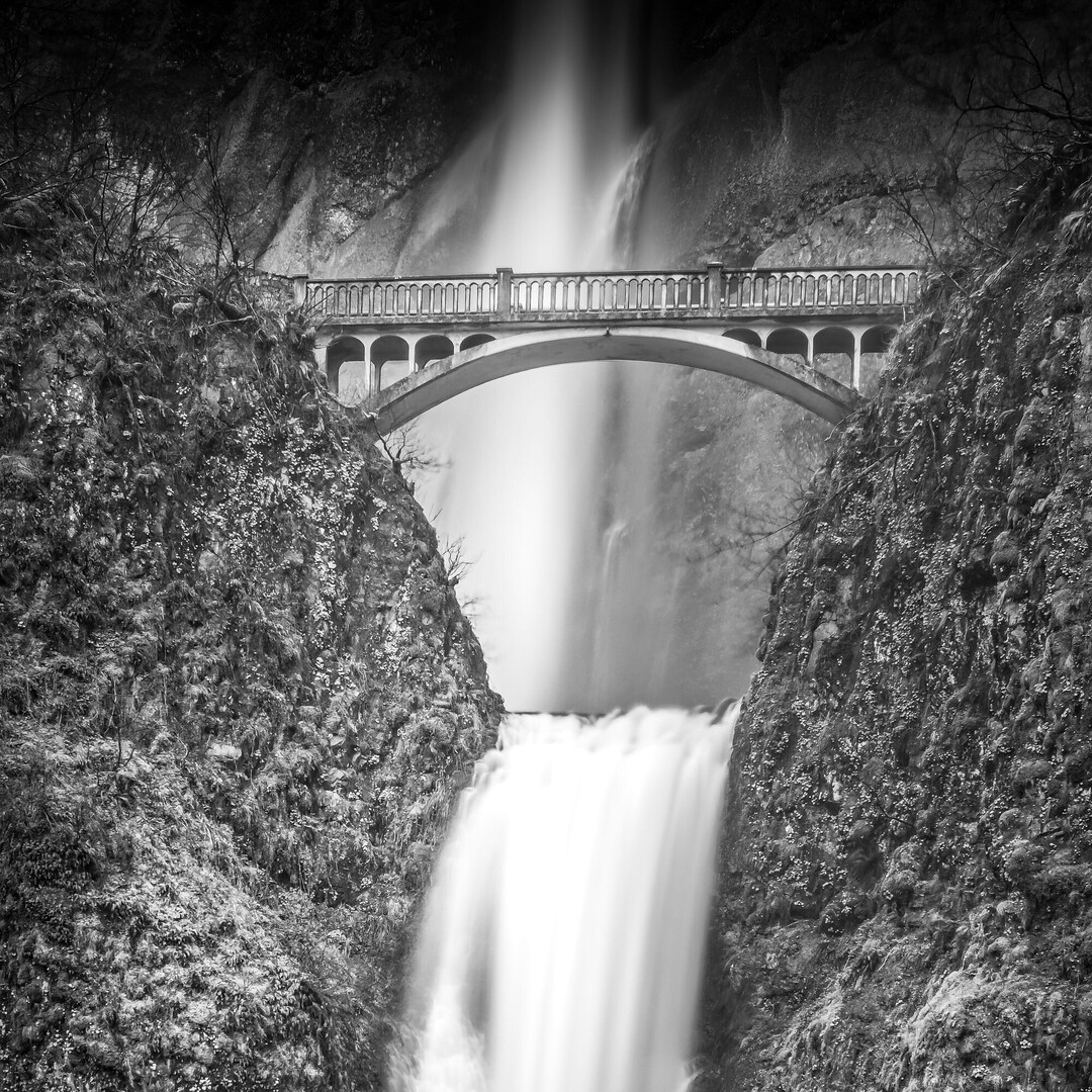Multnomah Falls Black& White Print, Multnomah Falls Print Art ...
