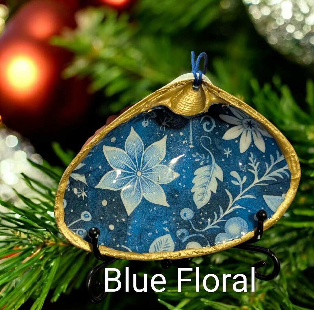 Hand Crafted Clam Shell Decoupage Christmas Tree Ornament Four Styles ...