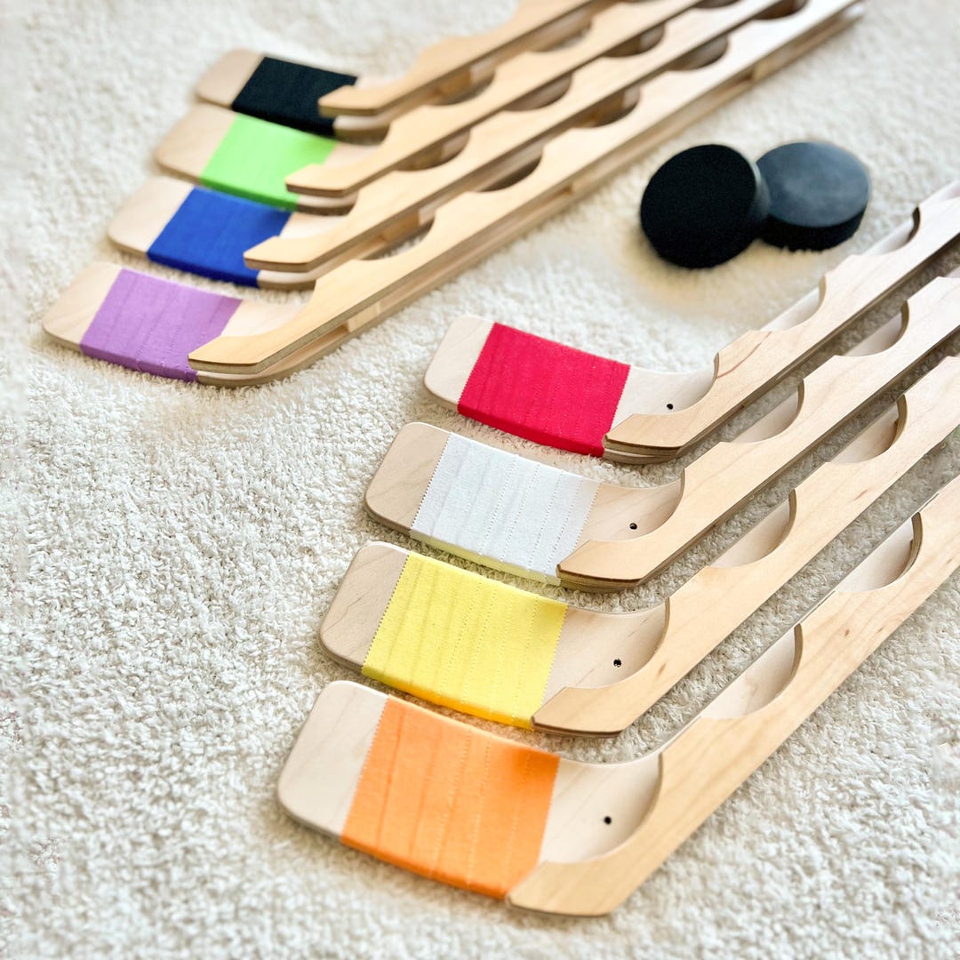 Custom Hockey Puck Display Case Hockey Puck Holder Display Shelf Hockey ...